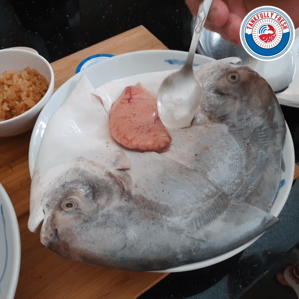 Fisherman's Wife Home Recipes (鱼夫人自家食谱) - Steamed Chinese Pomfret with ...